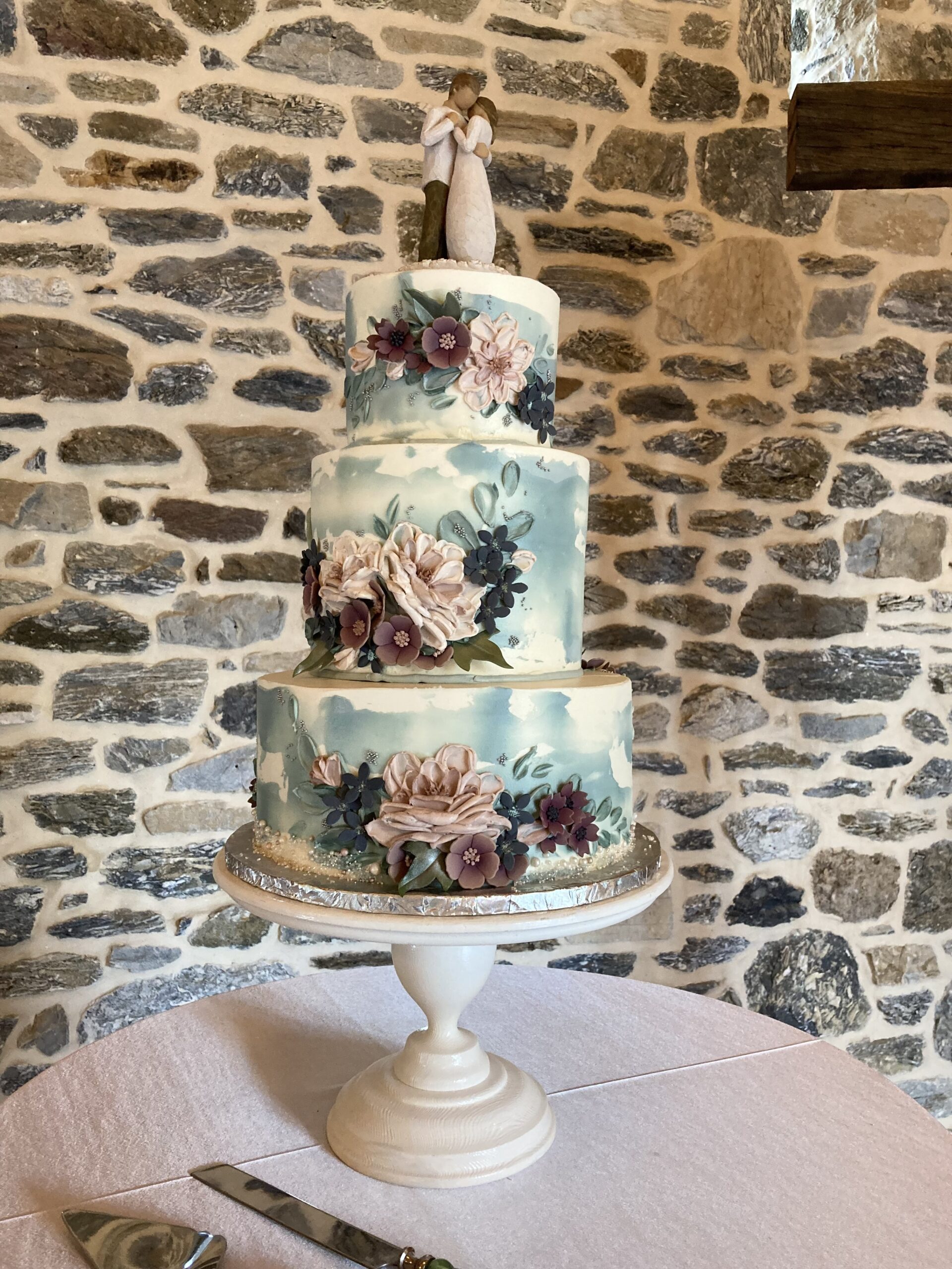 Rave’s | Rosie's Creative Cakes